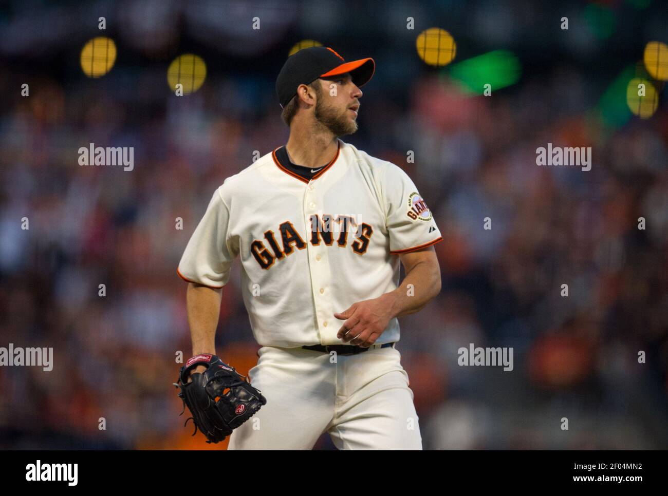 San Francisco Giants starting pitcher Madison Bumgarner (40) watches a ...