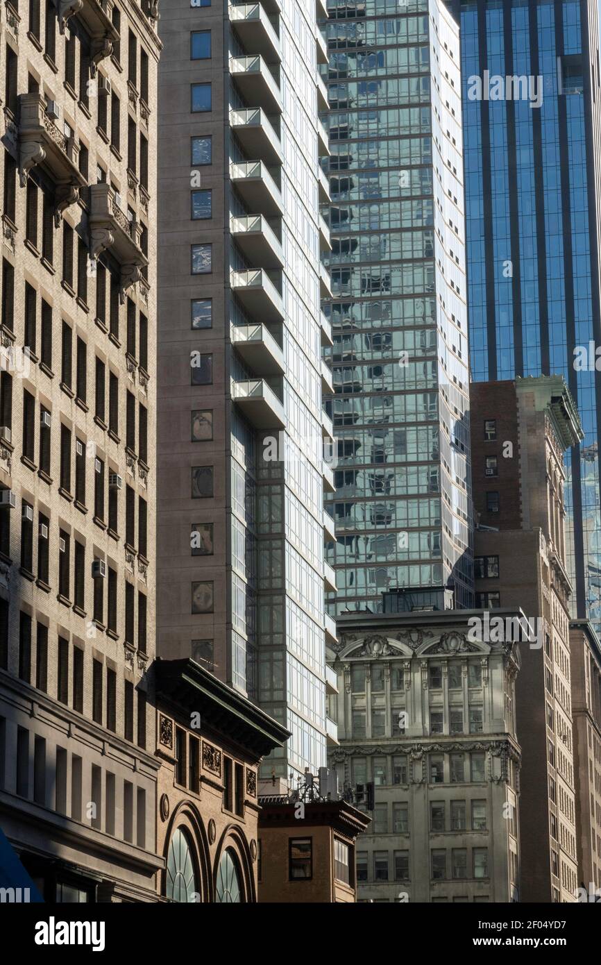 Midtown buildings hi-res stock photography and images - Alamy