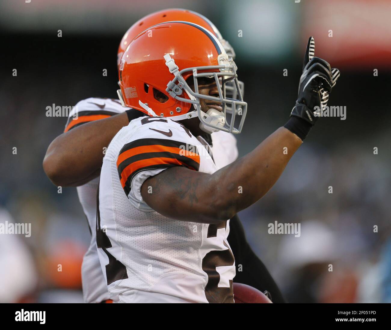 Cleveland Browns' Sheldon Brown (24) celebrates his interception ...