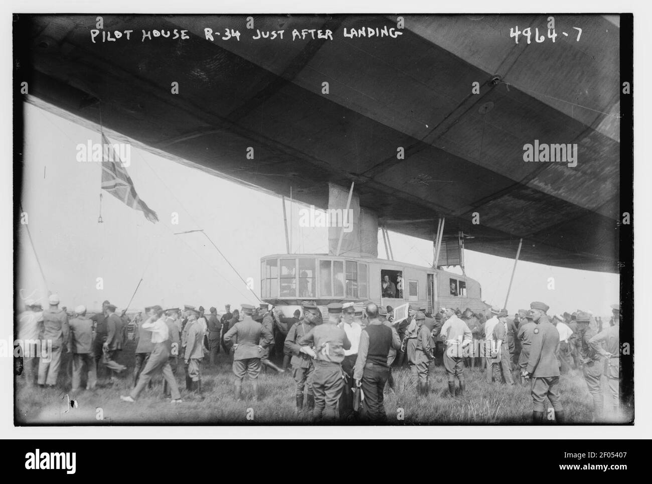Pilot house Black and White Stock Photos & Images - Alamy