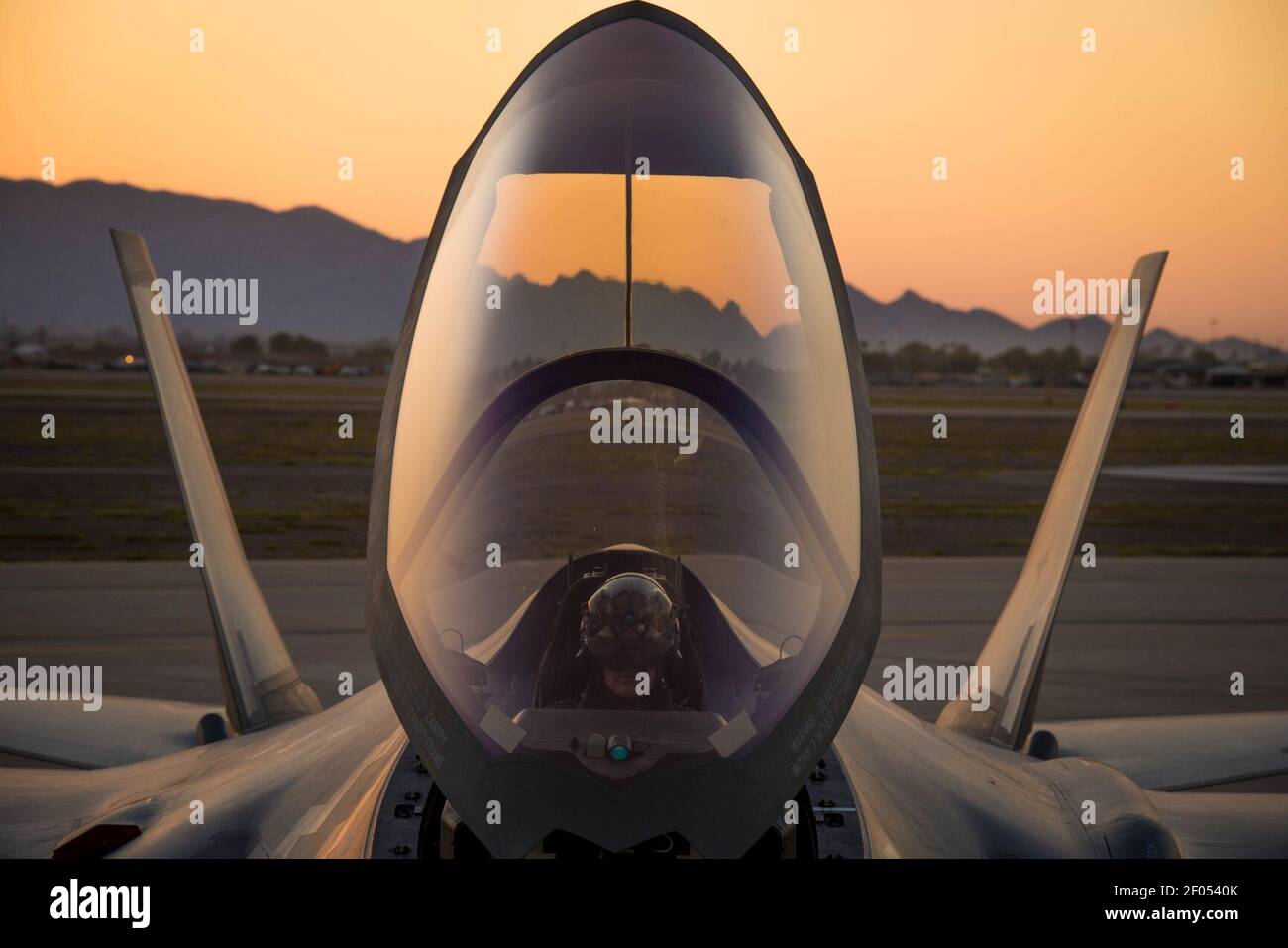 Raaf f 35 hi-res stock photography and images - Alamy