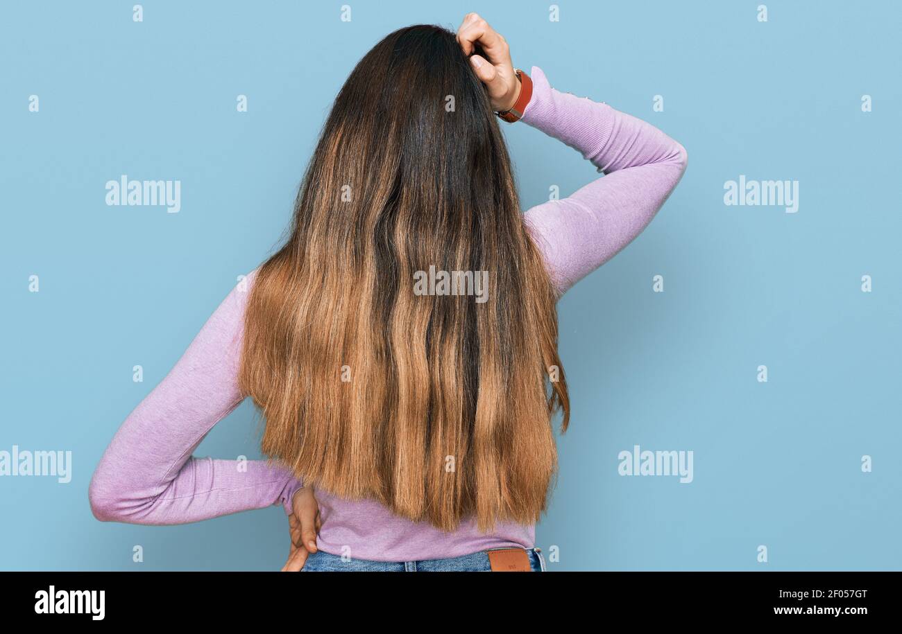 Teen girl looking away rear view hi-res stock photography and images ...