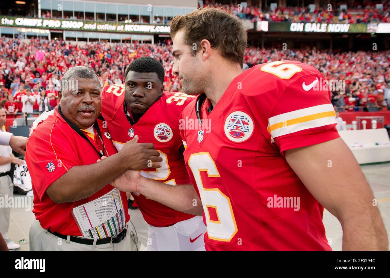 Kansas City Chiefs head coach Romeo Crennel receives congratulations ...