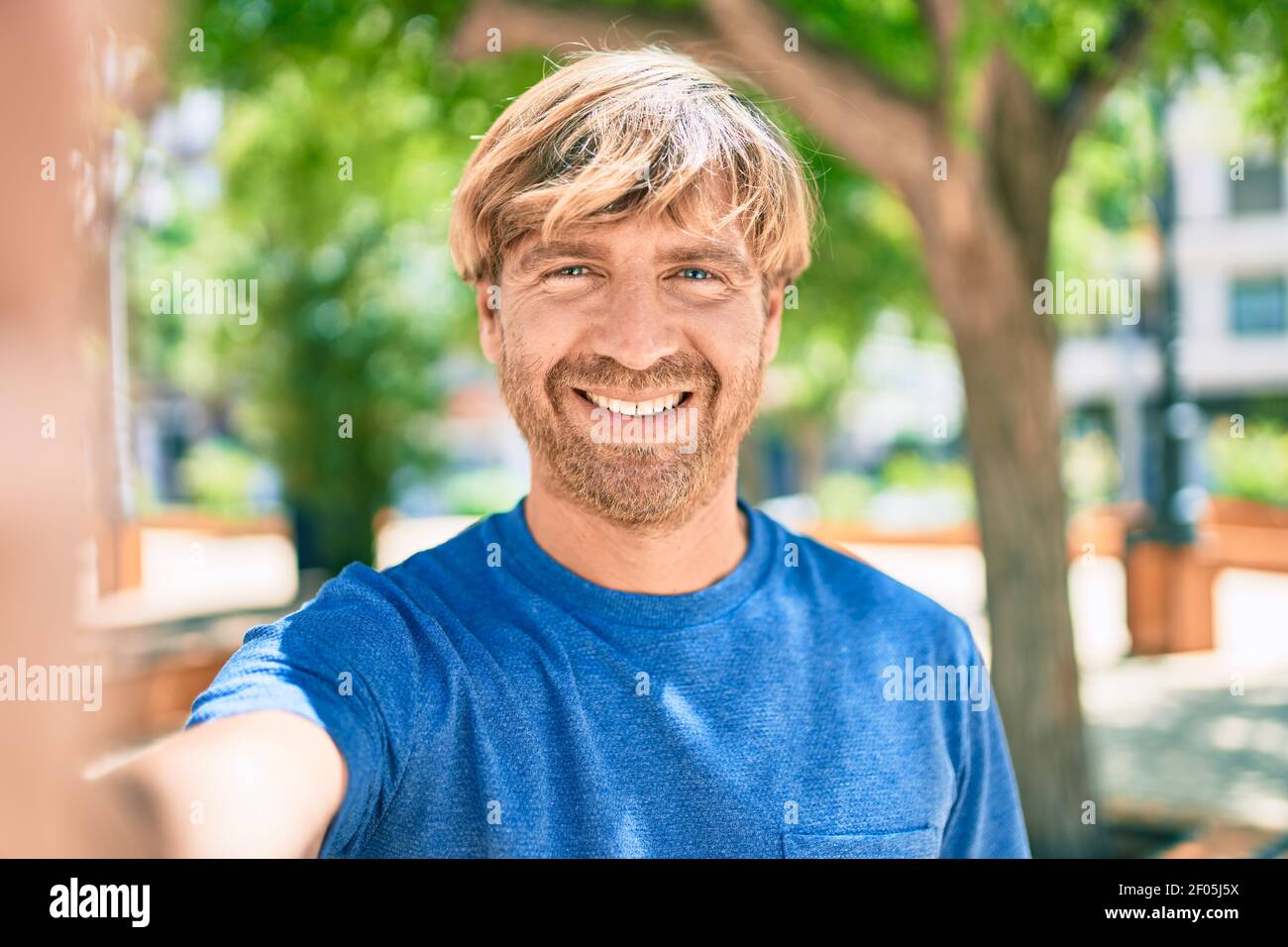 Young irish man smiling happy making selfie by the camera at the park ...