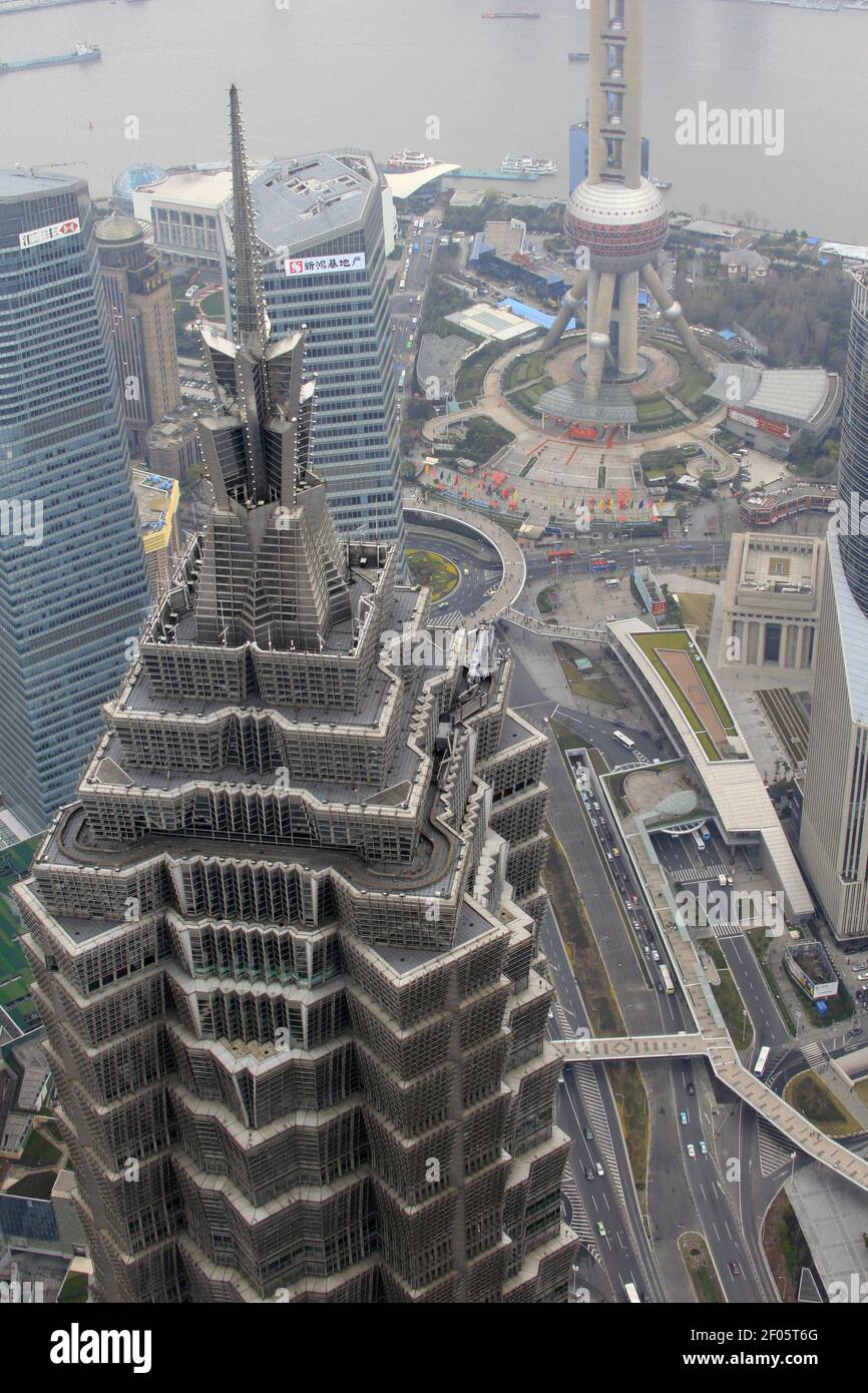 --FILE--An aerial view of Jin Mao Tower, an 88-story landmark ...