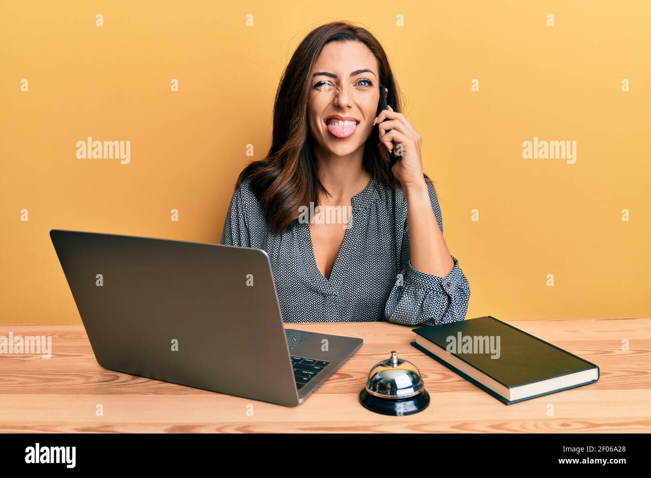 Rude receptionist hi-res stock photography and images - Alamy