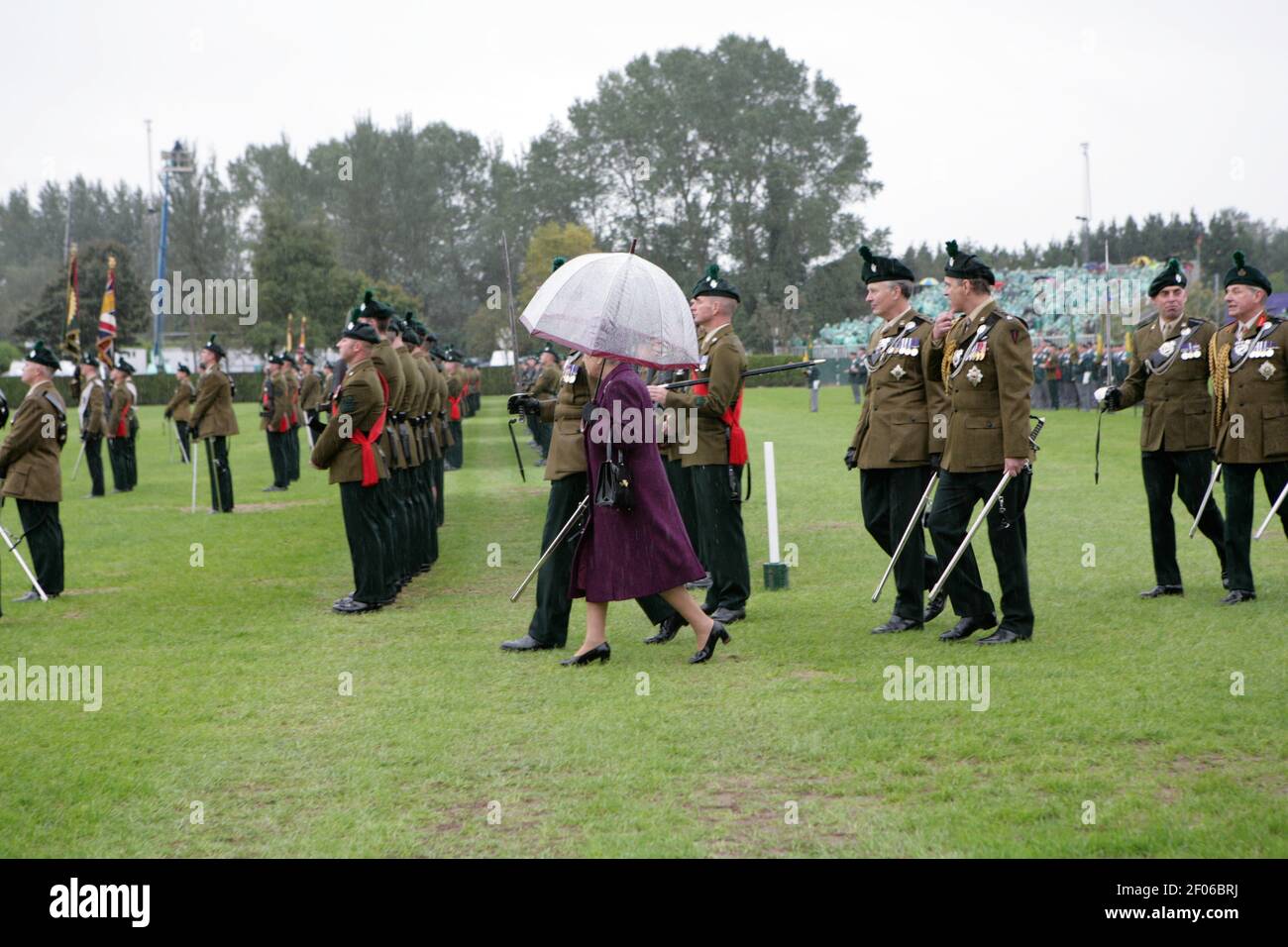Inspecting an irish army parade hi-res stock photography and images - Alamy