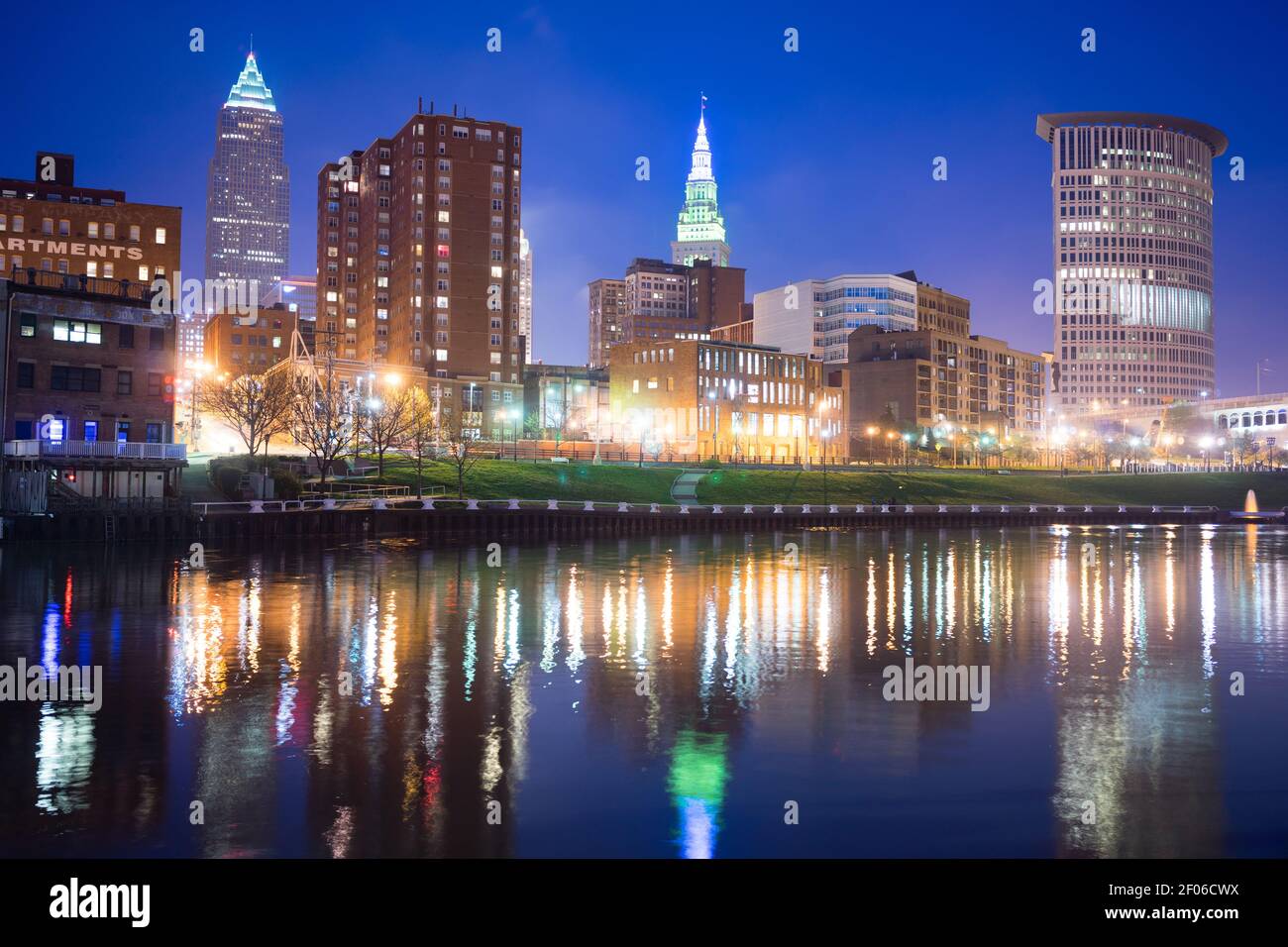 Cleveland Ohio Downtown City Skyline Cuyahoga River Stock Photo - Alamy