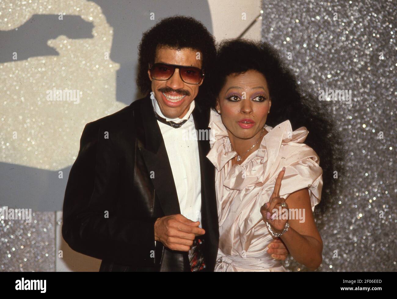 Diana Ross and Lionel Richie during Grammy Awards - February 26, 1985 in Los Angeles, CA Credit ...
