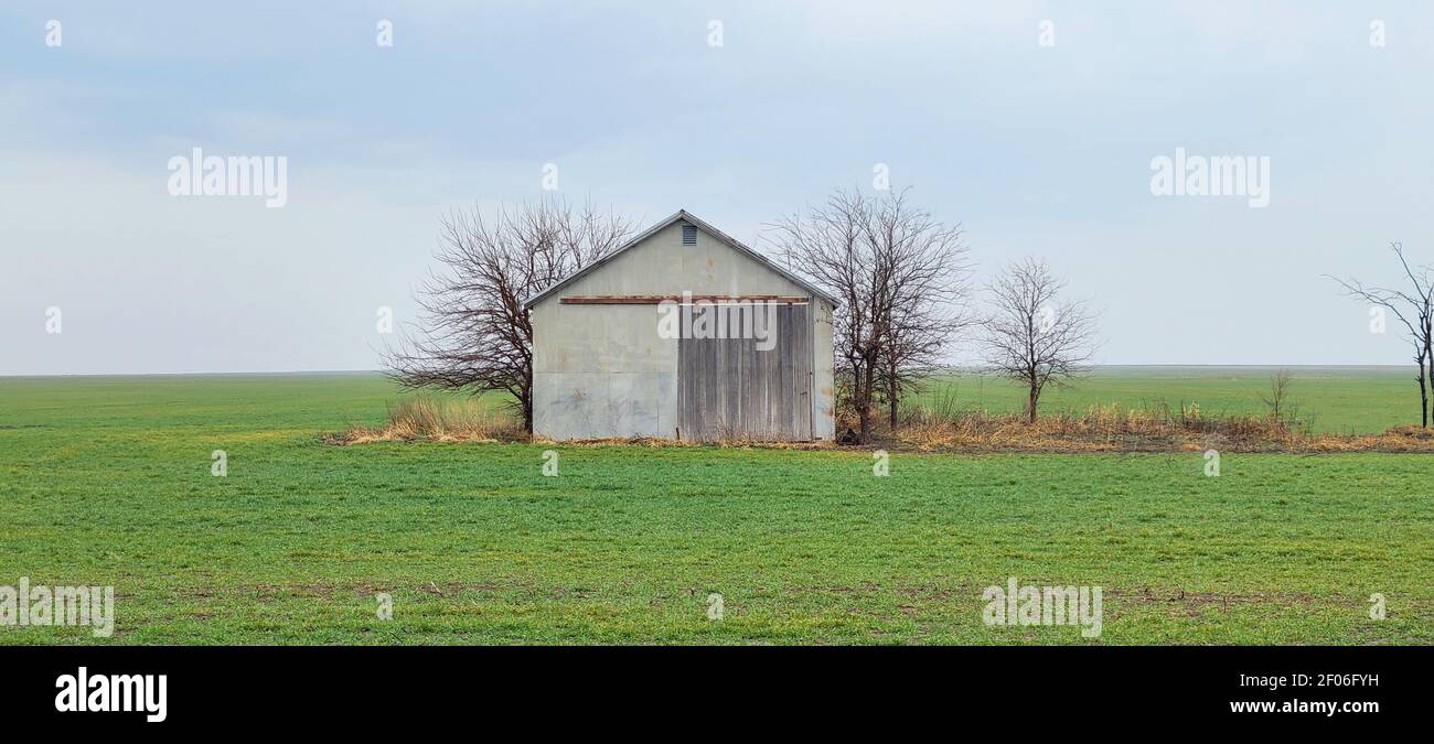 Farm outbuilding hi-res stock photography and images - Alamy