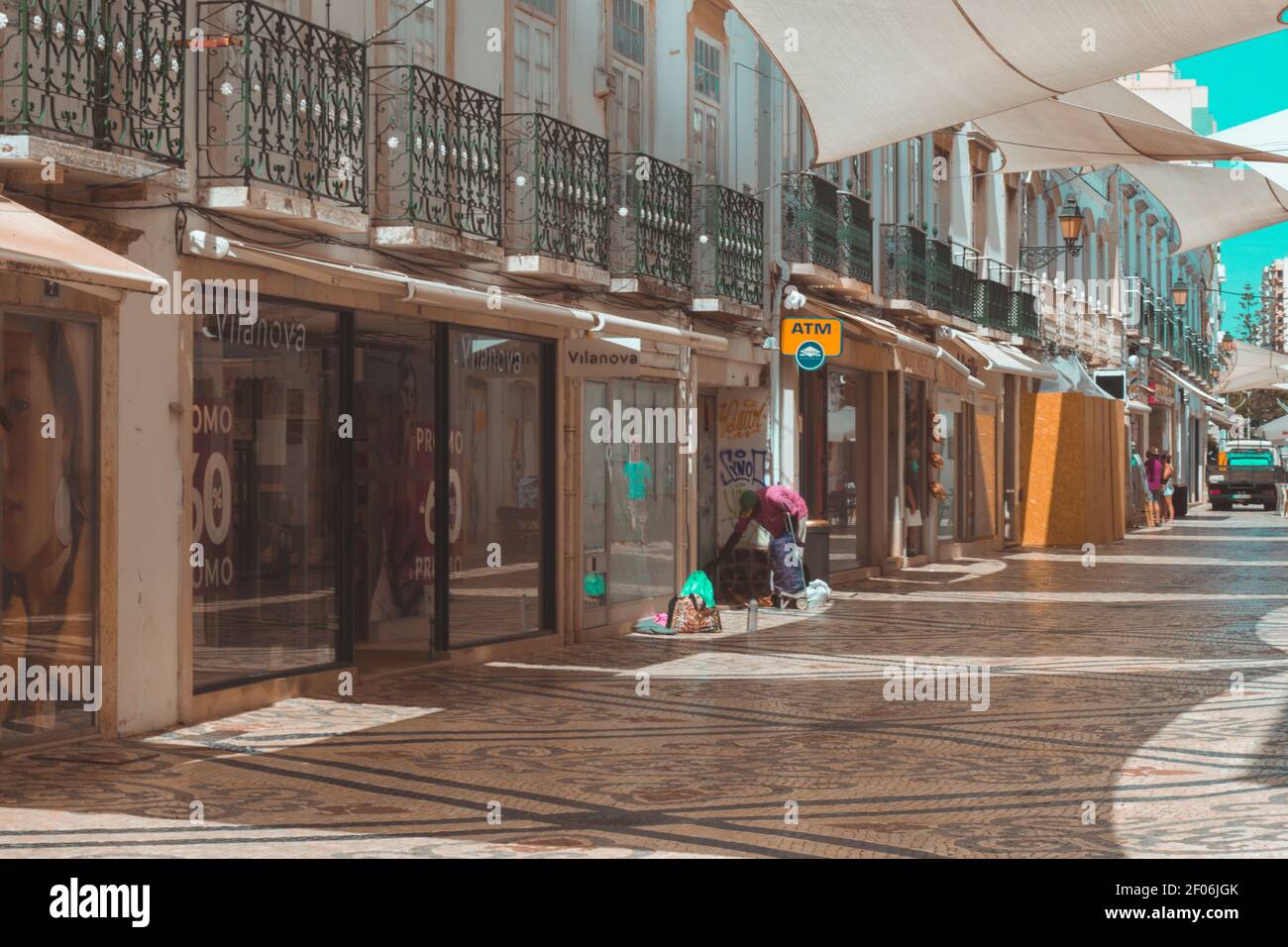 Faro shopping street hi-res stock photography and images - Alamy