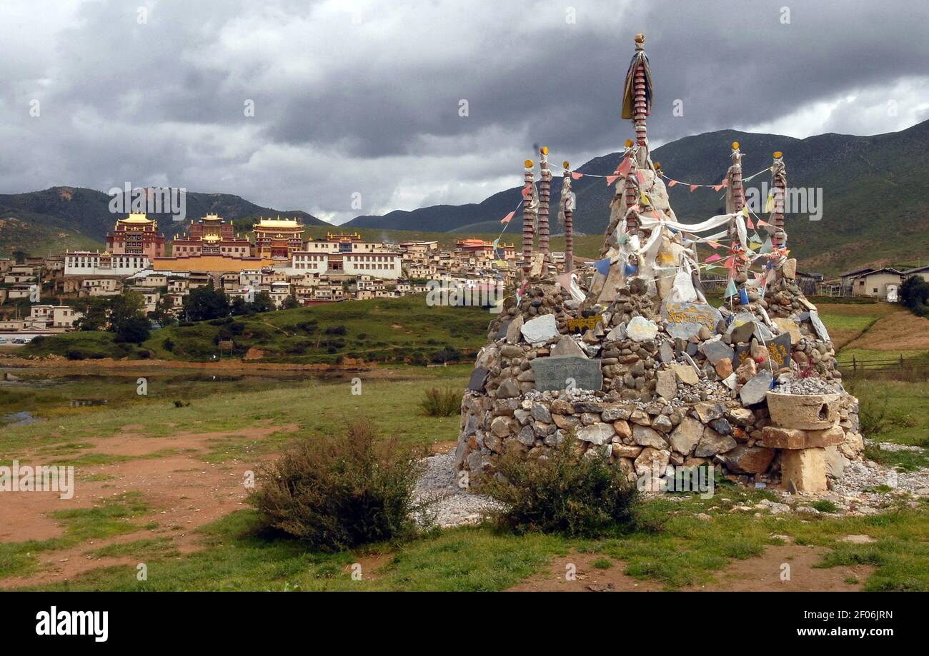 Songzhanlin hi-res stock photography and images - Alamy