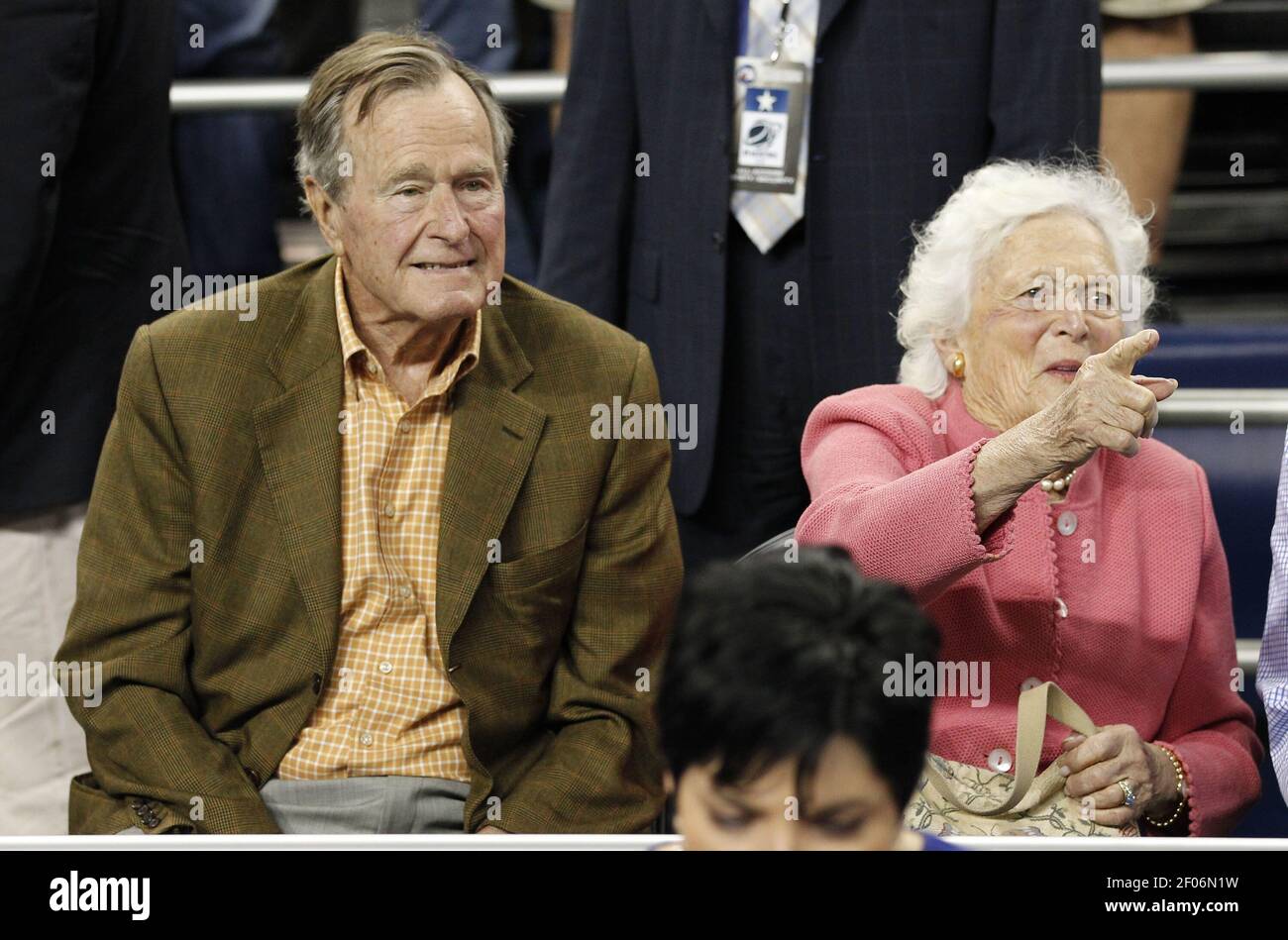 Former President George H.W. Bush and wife, Barbara, take their seats ...
