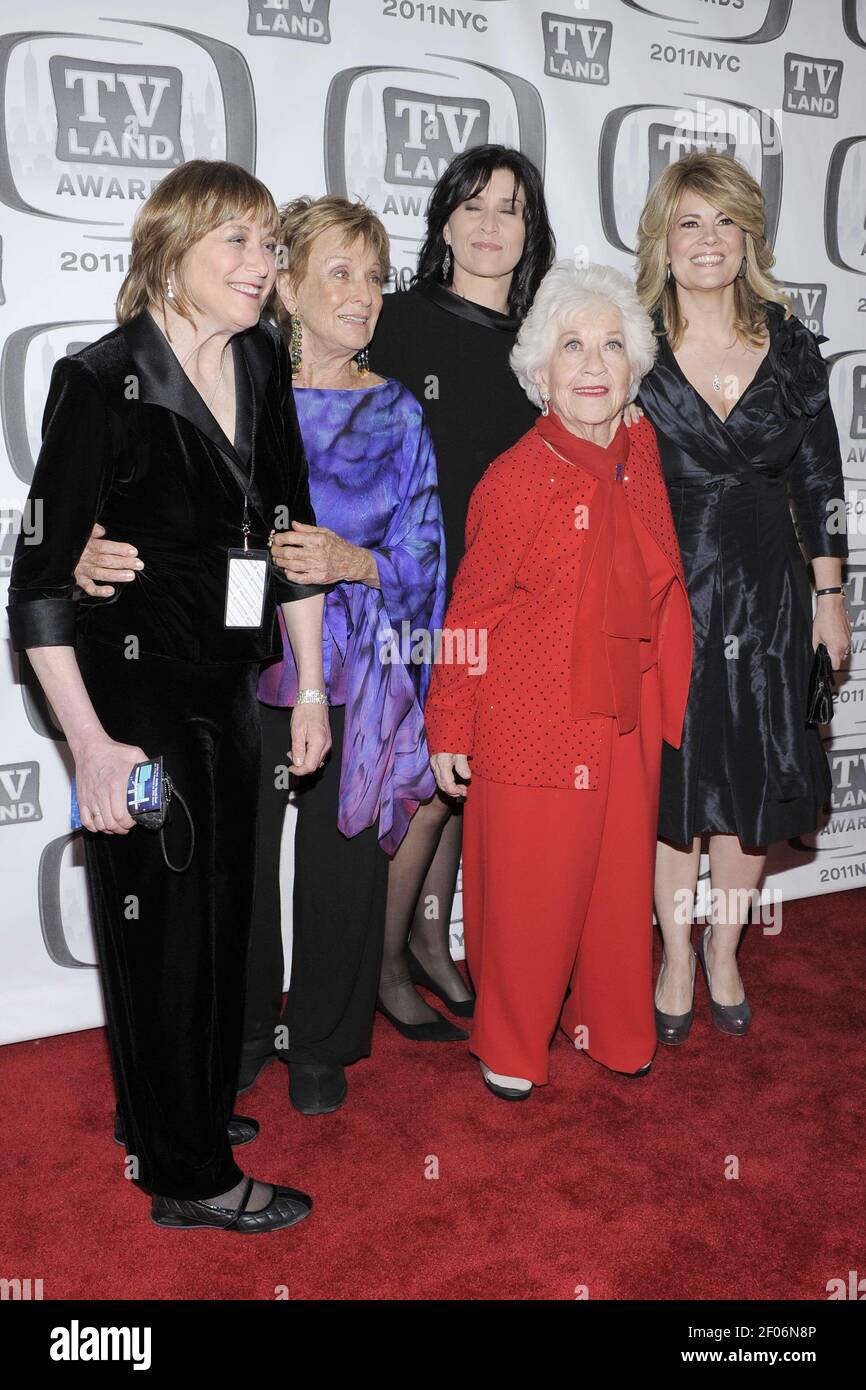 10 April 2011 - (L-R) Geri Jewell, Cloris Leachman, Nancy McKeon ...