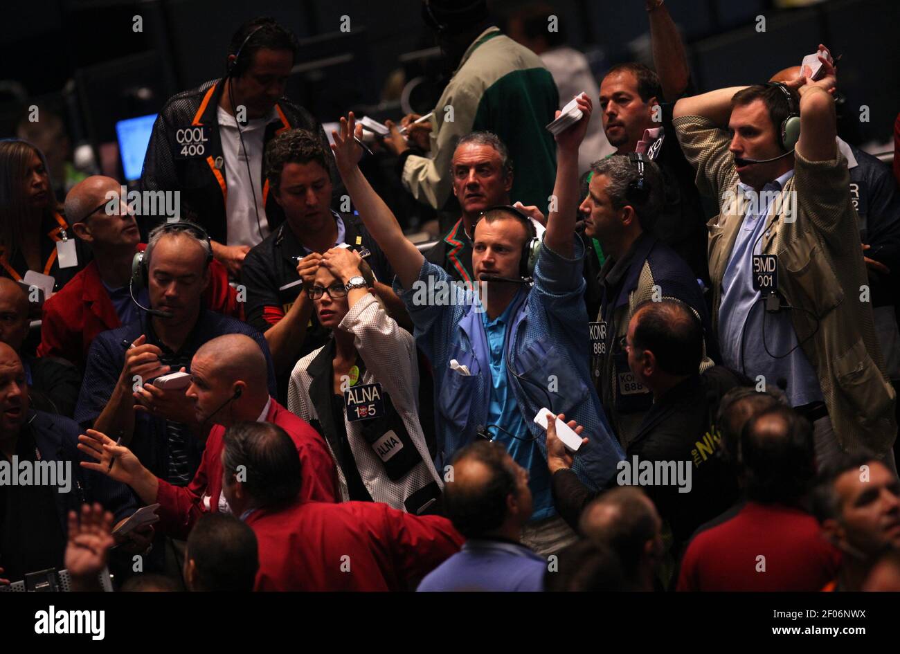 Trading pit hi-res stock photography and images - Alamy