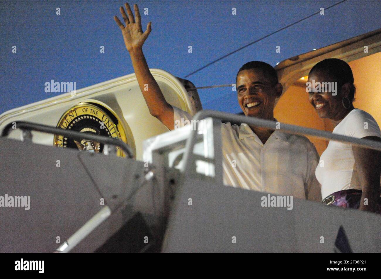3 January 2011 - Honolulu, Hawaii - President Barack Obama and First ...