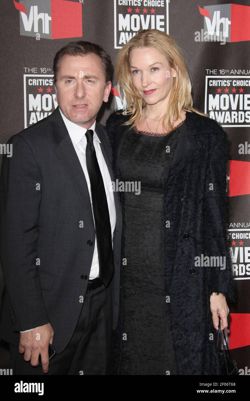 14 January 2011 - Hollywood, CA - Nikki Butler and Tim Roth arrive to ...