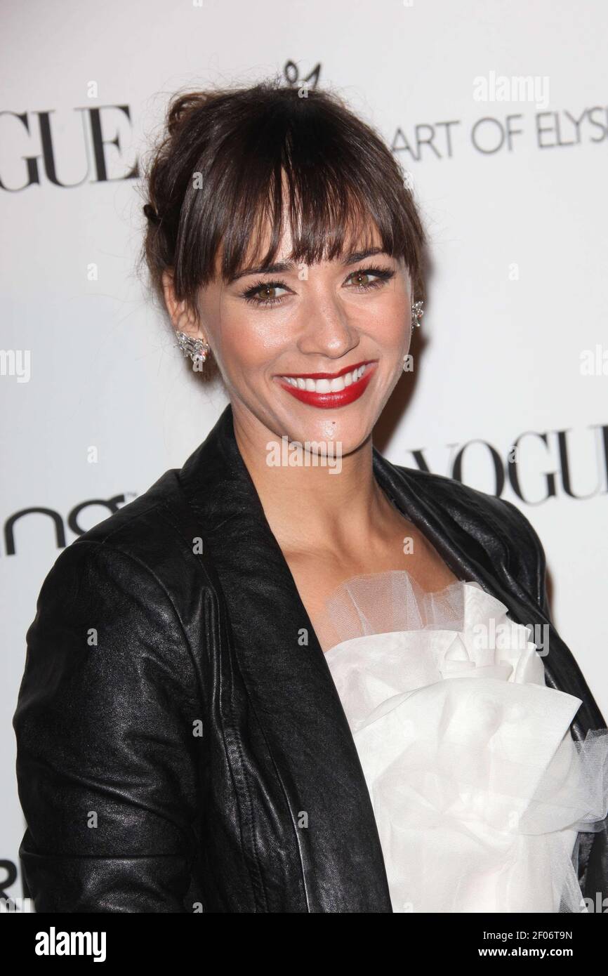 15 January 2011 - Los Angeles, CA - Rashida Jones arrives to the 2011 ...