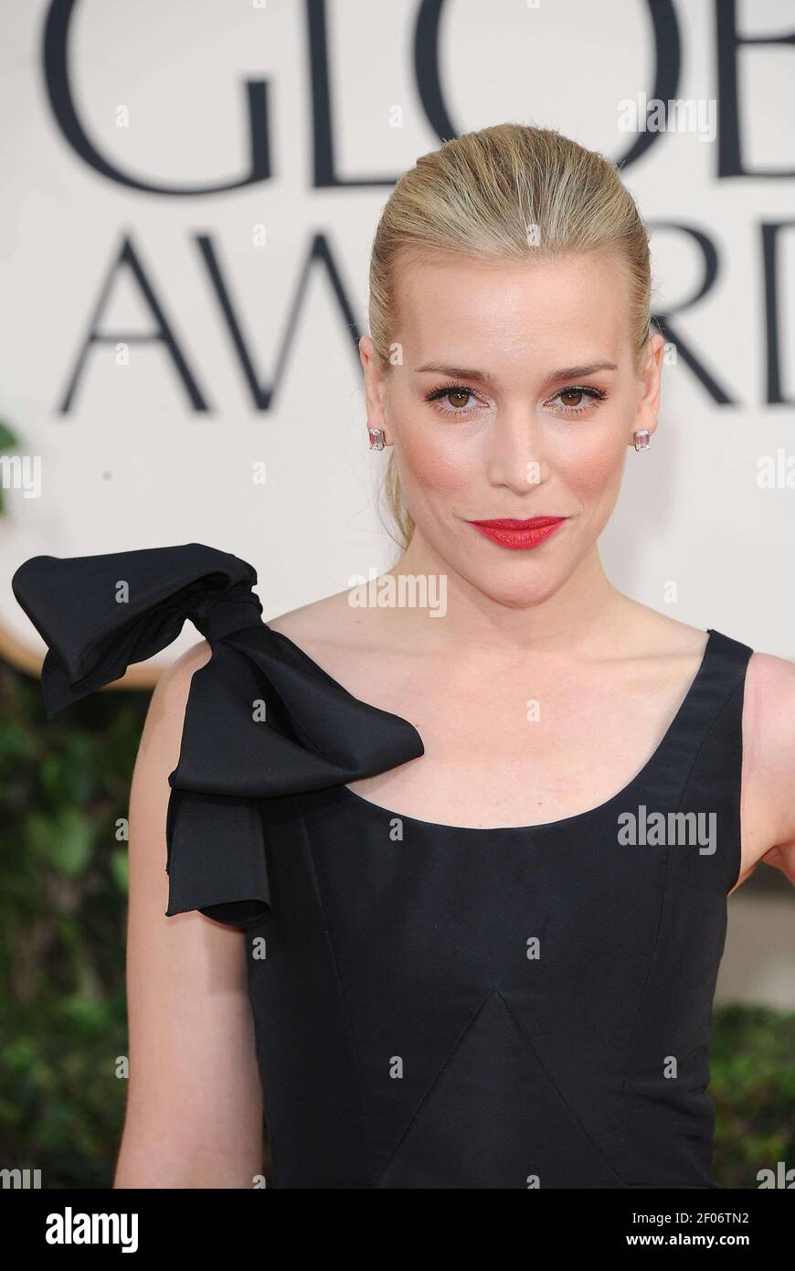 Piper Perabo - 16 January 2011 - Beverly Hills, California - 68th ...