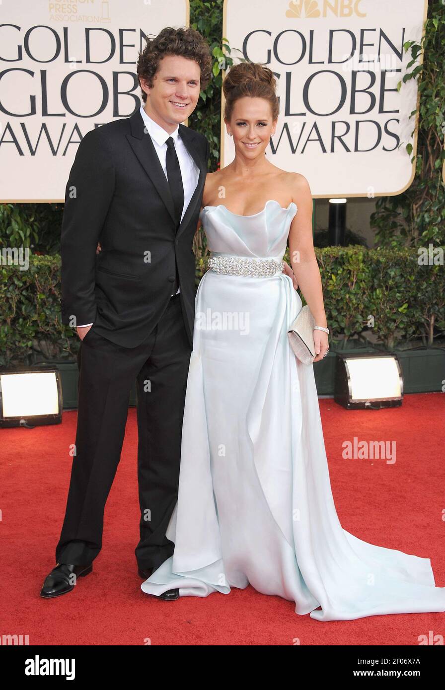 Alex Beh and Jennifer Love Hewitt - 16 January 2011 - Beverly Hills ...