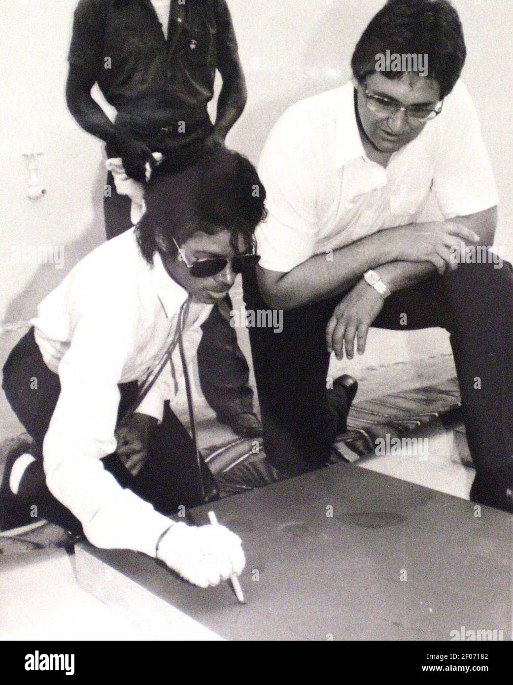 26 January 2011 - New York, NY - Michael Jackson makes handprint and ...