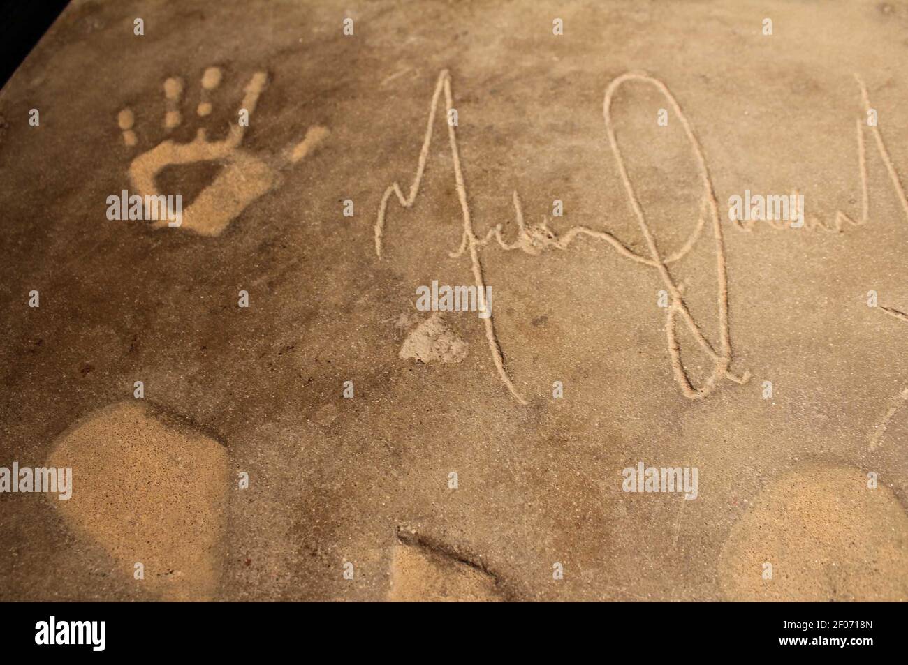 26 January 2011 - New York, NY - Michael Jackson's handprint and ...