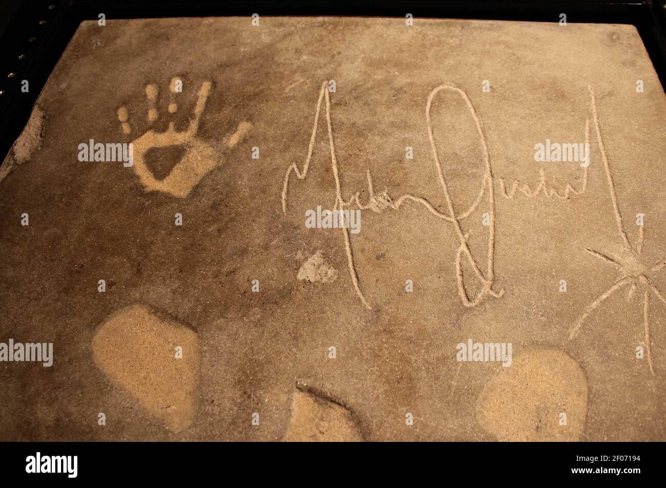 26 January 2011 - New York, NY - Michael Jackson's handprint and ...