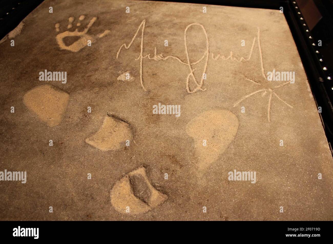 26 January 2011 - New York, NY - Michael Jackson's handprint and ...