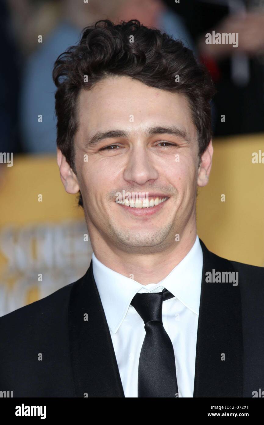 30 January 2011 - Los Angeles, CA - James Franco arrives to the 17th ...