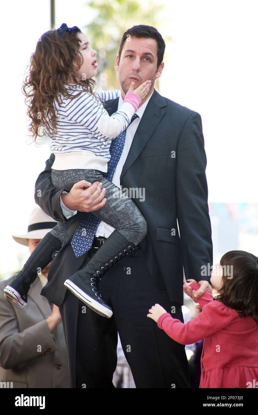 01 February 2011 - Los Angeles, CA - Daughters Sadie and Sunny upstage ...
