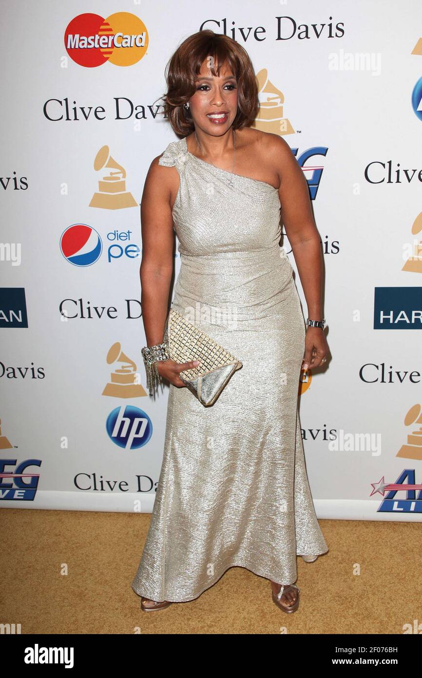 12 February 2011 - Beverly Hills, CA - Gayle King arrives at the Clive ...