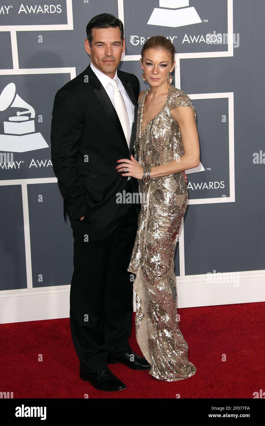 13 February 2011 - Los Angeles, CA - Eddie Cibrian and LeAnn Rimes arrive to the 53rd Annual ...