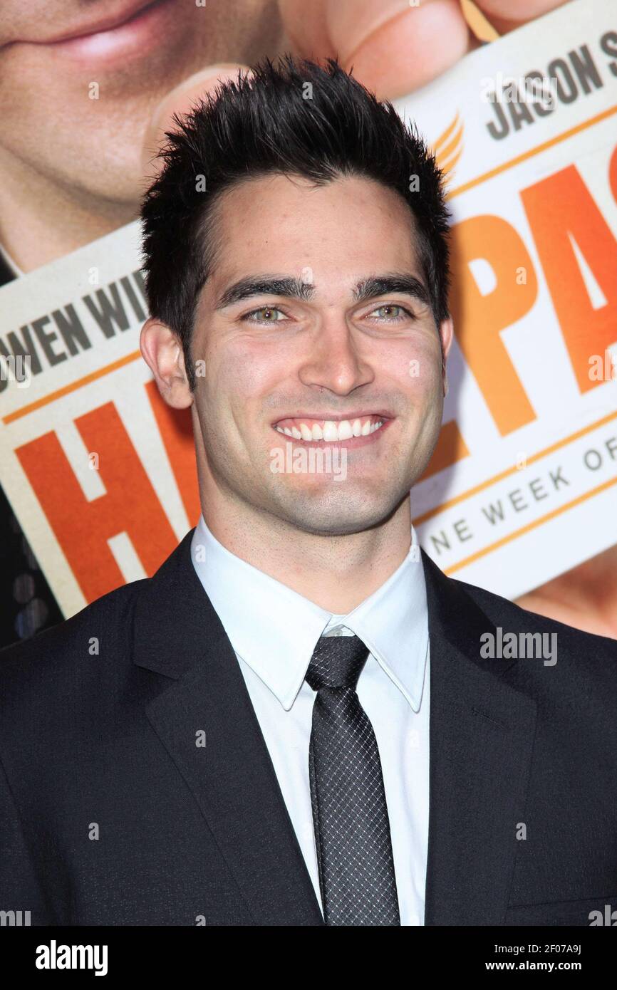 23 February 2011 - Hollywood, CA - Tyler Hoechlin arrives to the ...