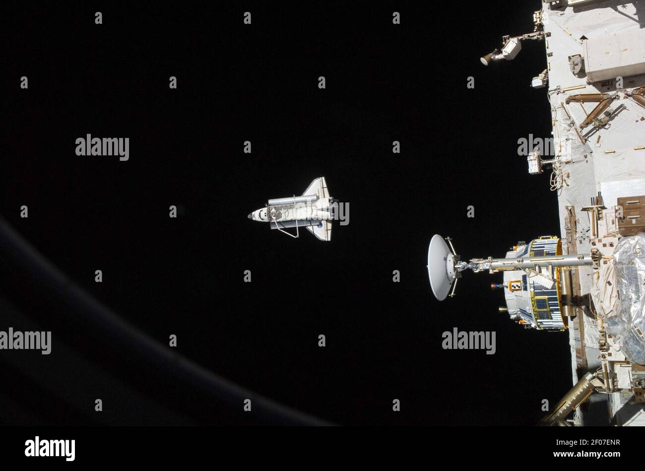 7 March 2011 - The space shuttle Discovery, seen here in a photo ...