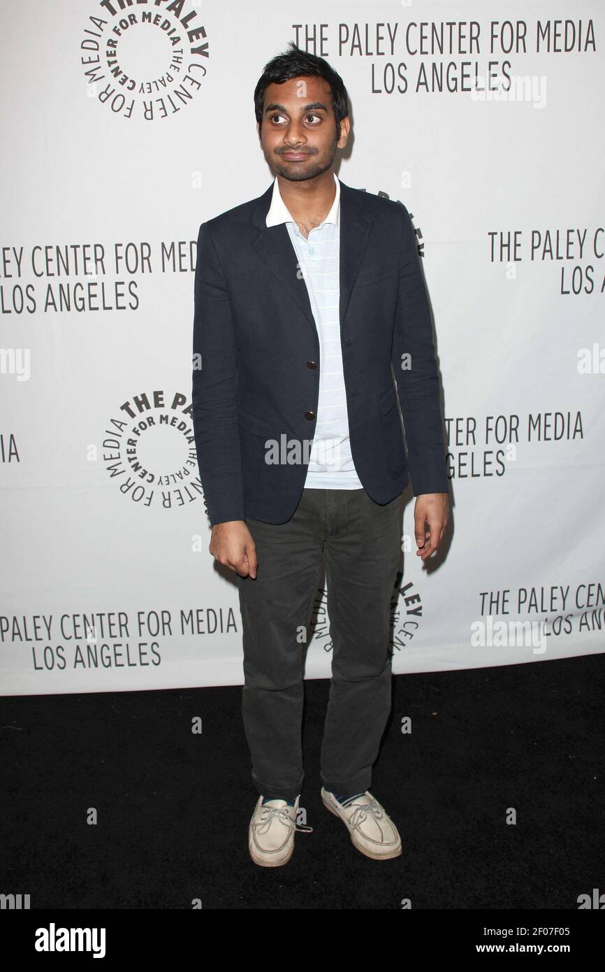 09 March 2011 - Beverly Hills, California - Aziz Ansari arrives to the ...