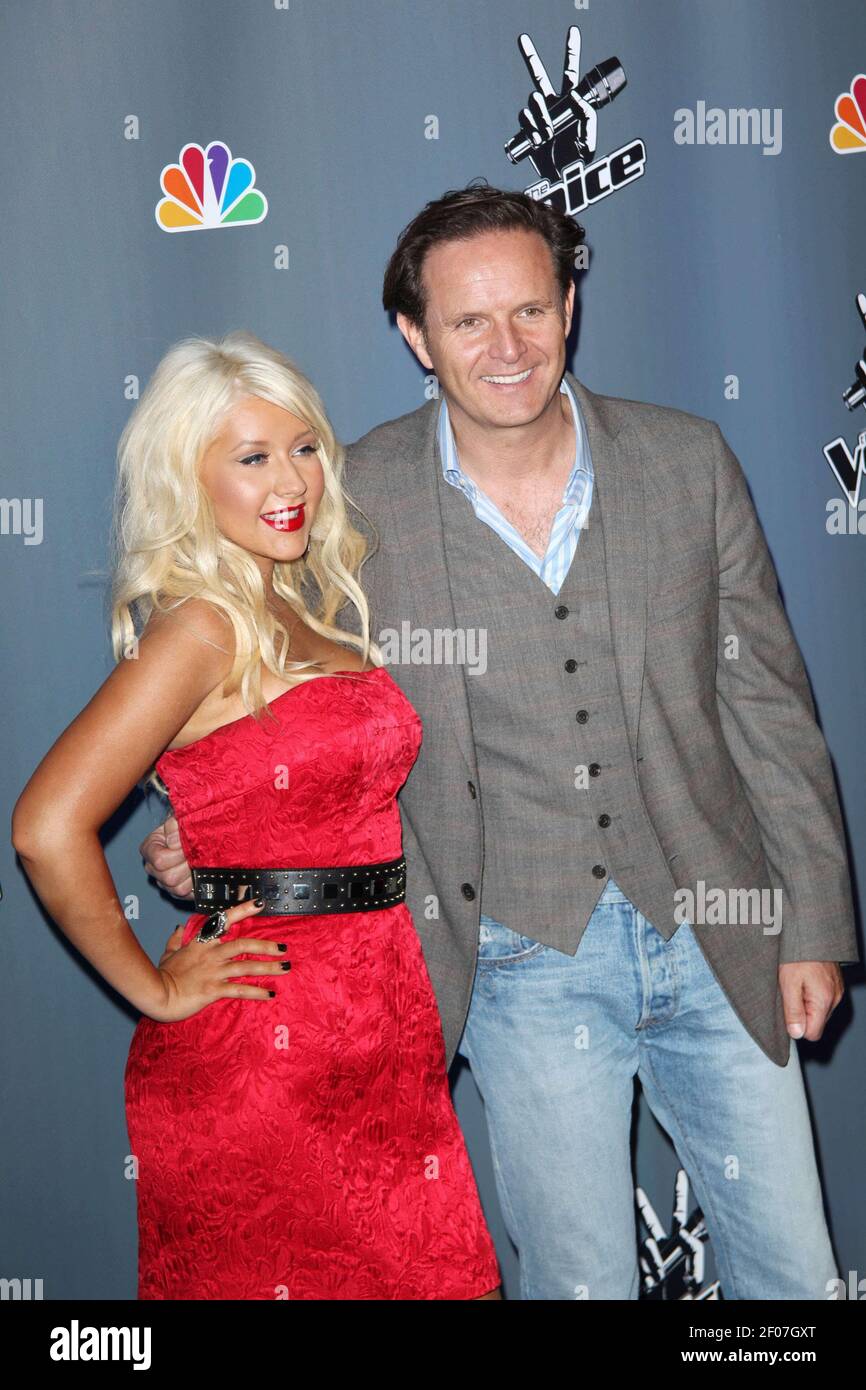 15 March 2011 - Los Angeles, CA - Christina Aguilera and Mark Burnett ...