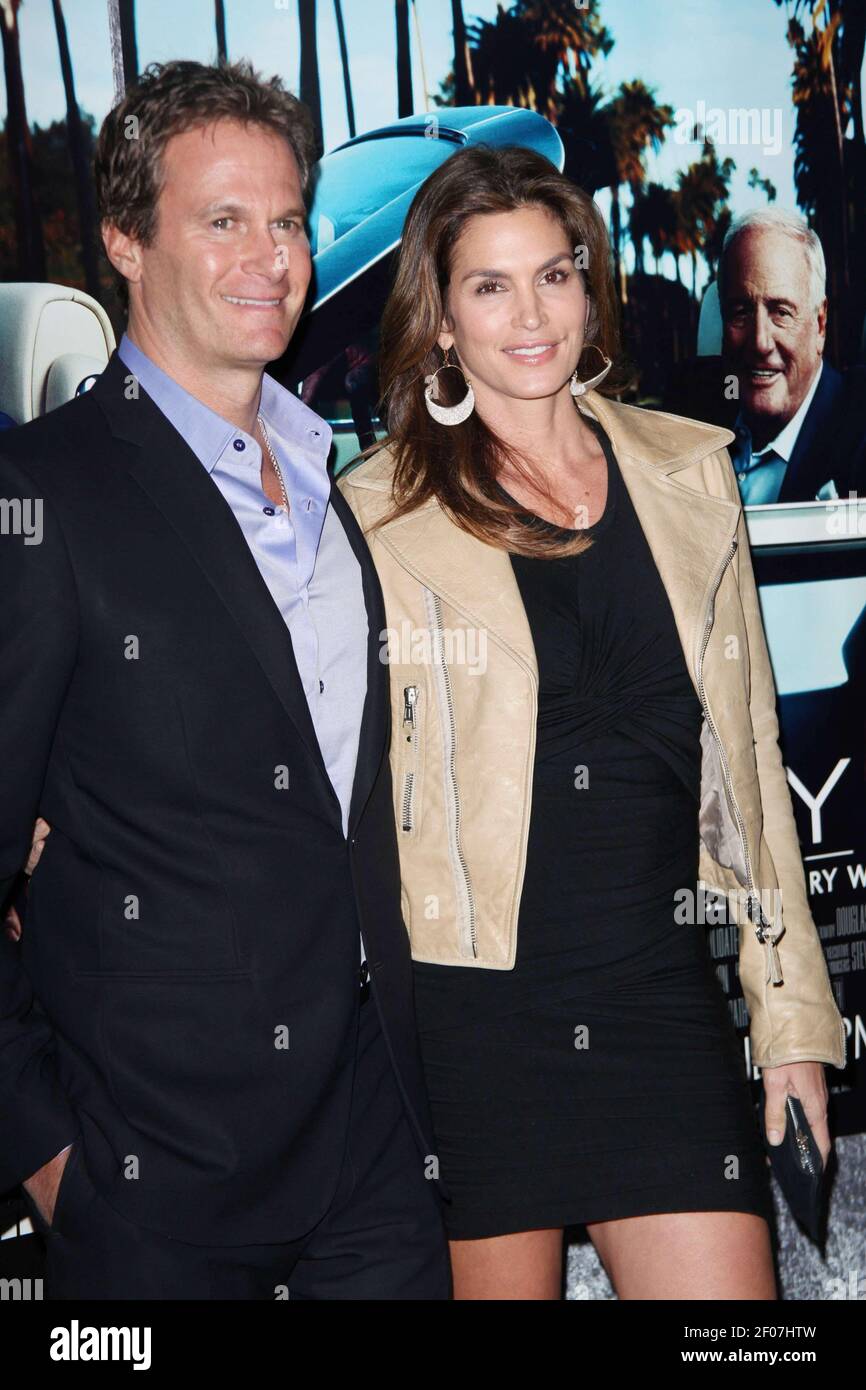 22 March 2011 - Hollywood, CA - Cindy Crawford and Randy Gerber arrive ...