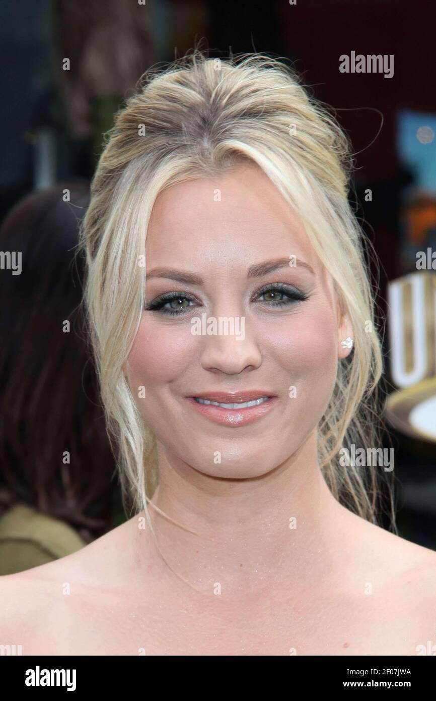27 March 2011 - Hollywood, CA - Kaley Cuoco arrives to the premiere of ...