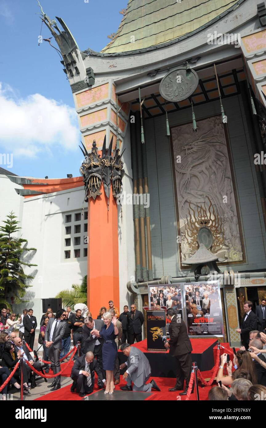 Dame Helen Mirren. Helen Mirren Hand And Footprint Ceremony at Grauman ...