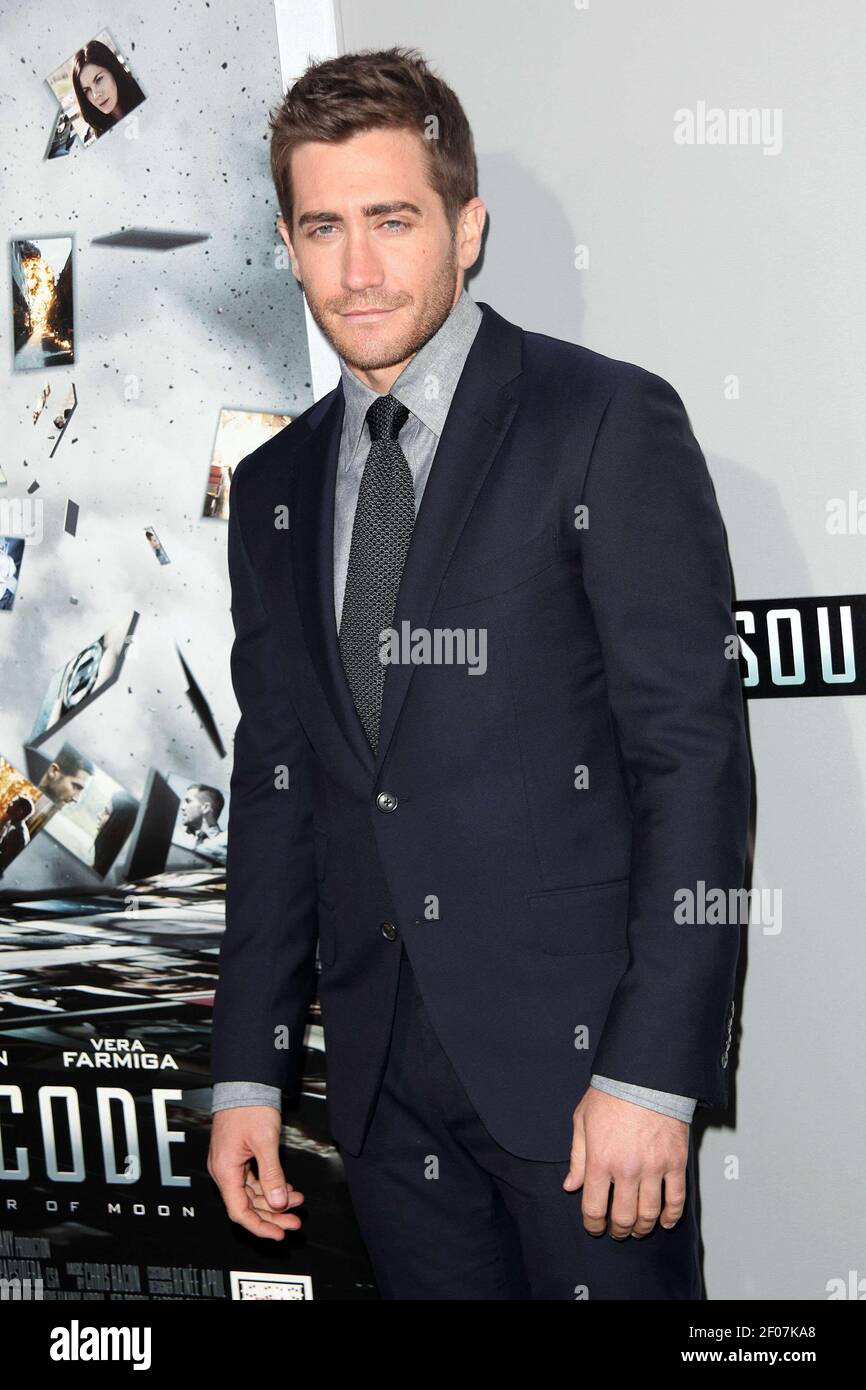 28 March 2011 - Hollywood, CA - Jake Gyllenhaal arrives to the premiere ...