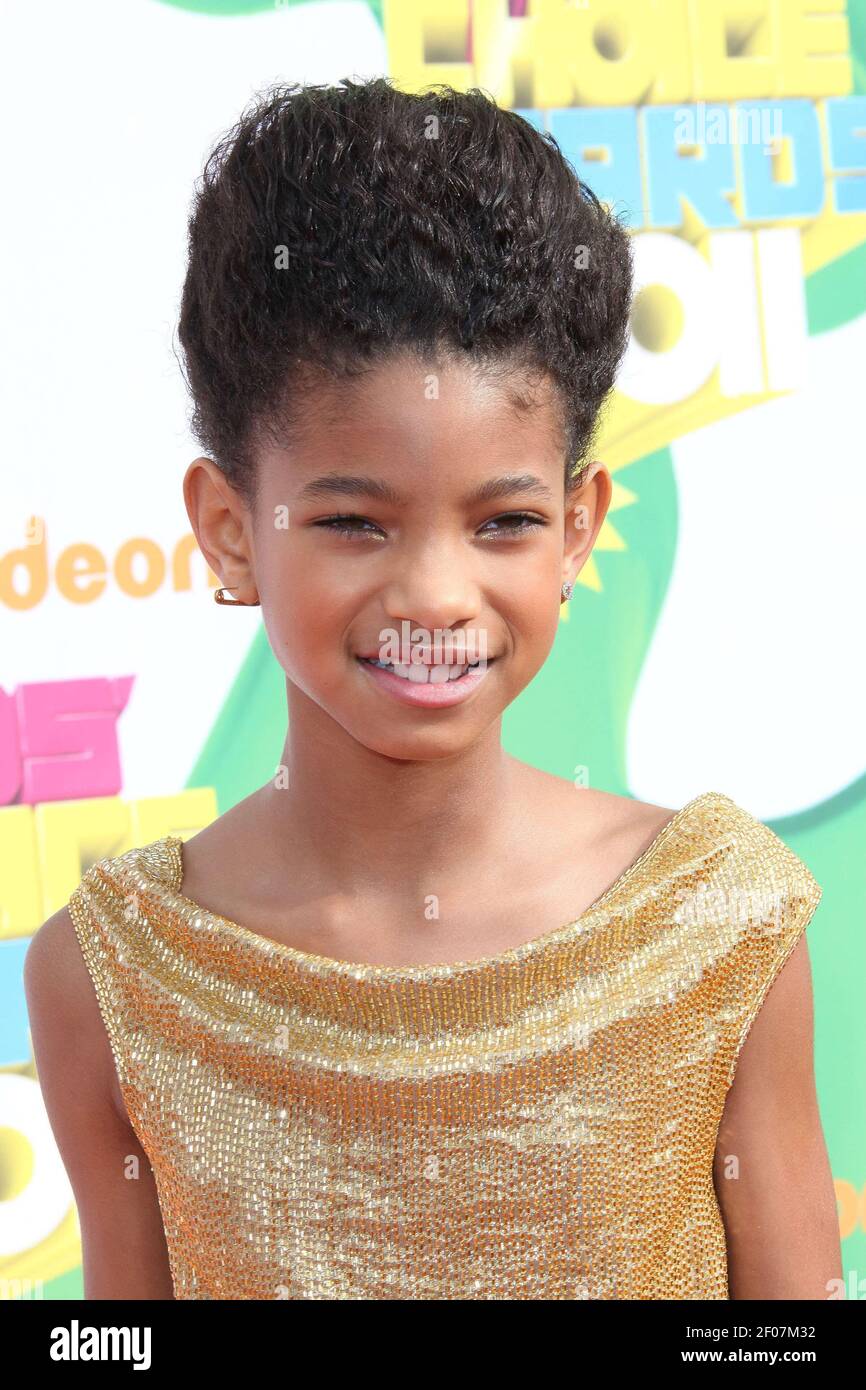 02 April 2011 - Los Angeles, CA - Willow Smith arrives at the 2011 Kids ...