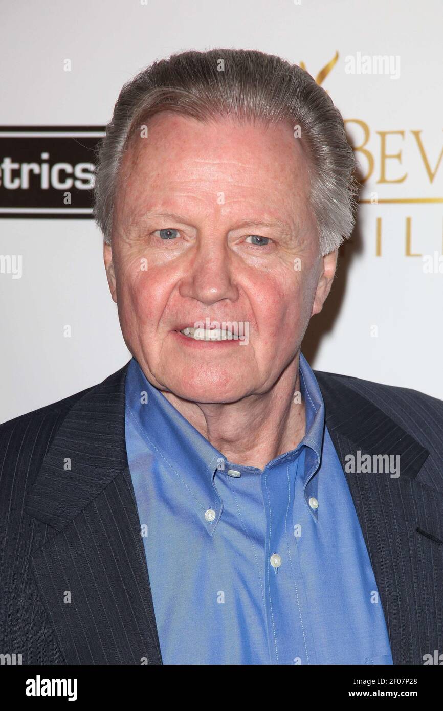 06 April 2011 - Beverly Hills, CA- Jon Voigt arrives to the 2011 ...
