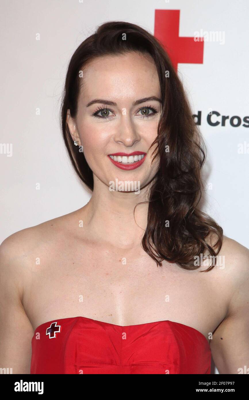 09 April 2011 - Santa Monica, CA- Erin Carufel arrives to the Red Cross ...