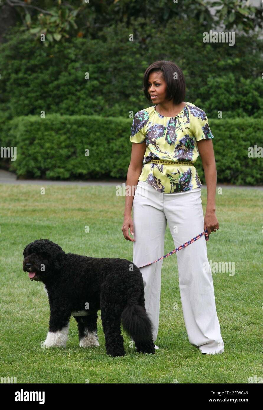02 May 2011 - Washington, DC - First Lady Michelle Obama greeted ...