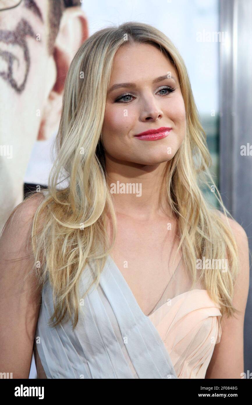 19 May 2011 - Hollywood, CA - Kristen Bell arrives to the premiere of ...