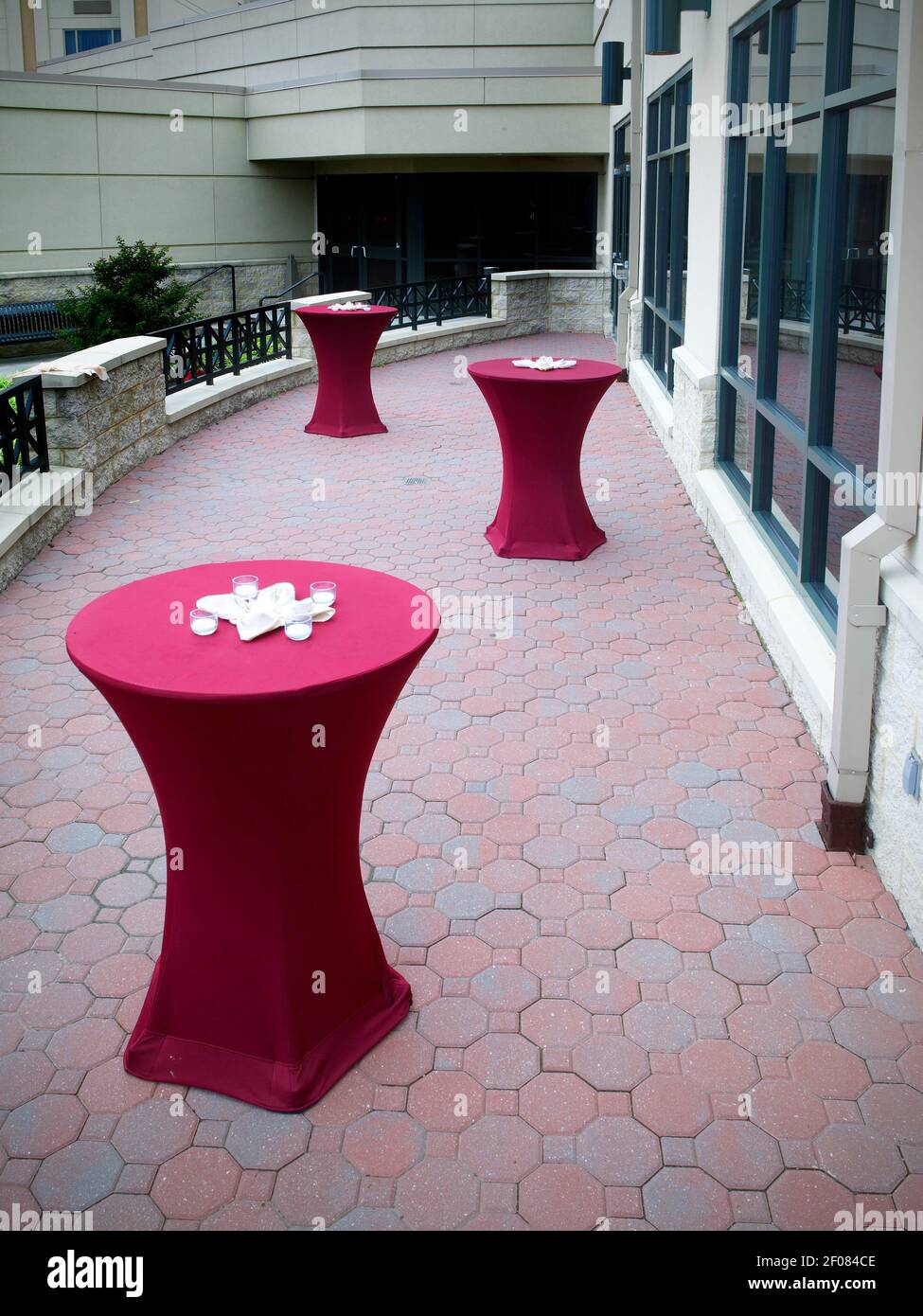 Table setup hotel restaurant hi-res stock photography and images - Alamy