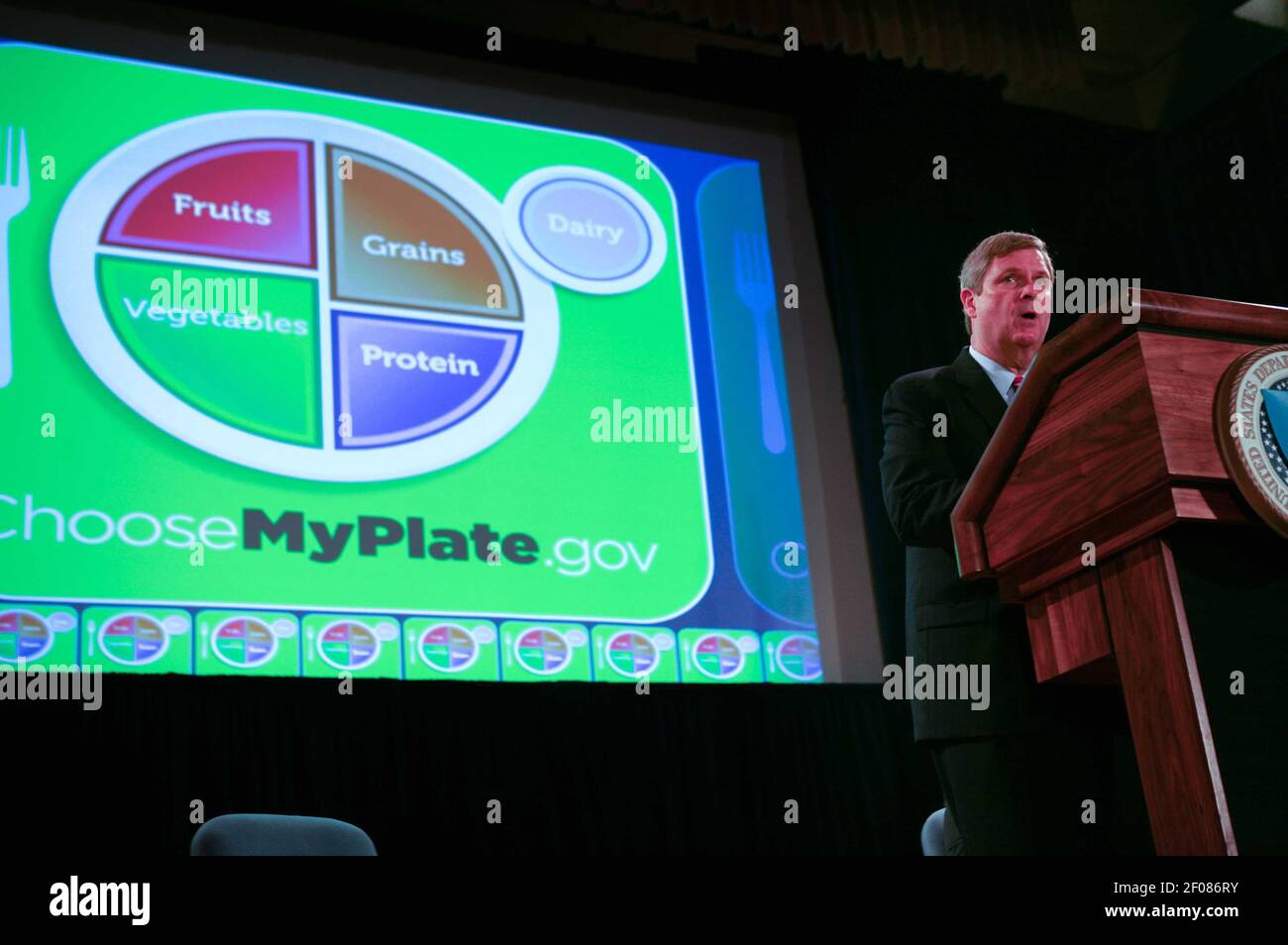 02 June 2011 - Washington, DC - First Lady Michelle Obama, Secretary of ...