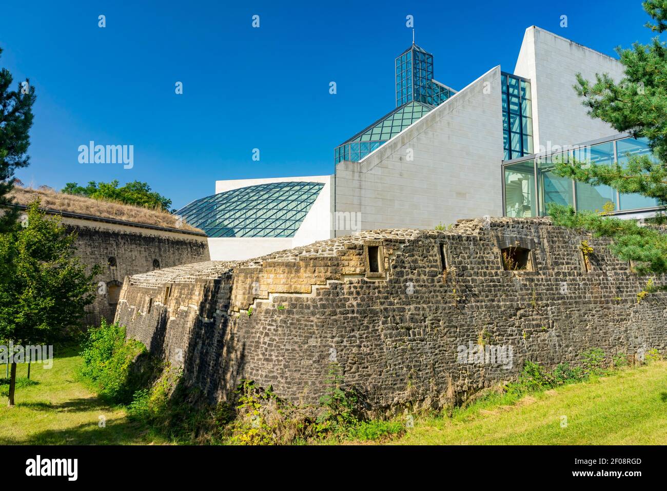 Mudam museum luxembourg city hi-res stock photography and images - Alamy