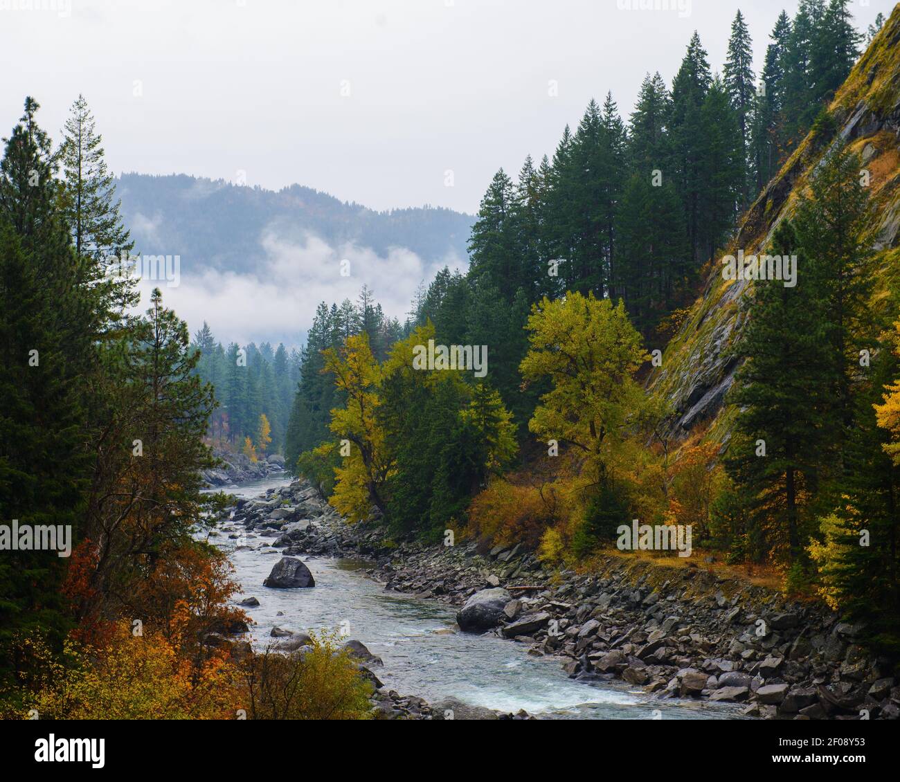 Tumwater mountain hi-res stock photography and images - Alamy