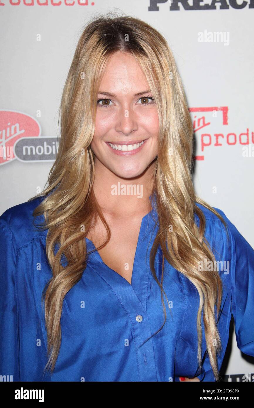 21 Sep 2011 - Los Angeles, CA - Sarah Carroll arrives to the premiere ...